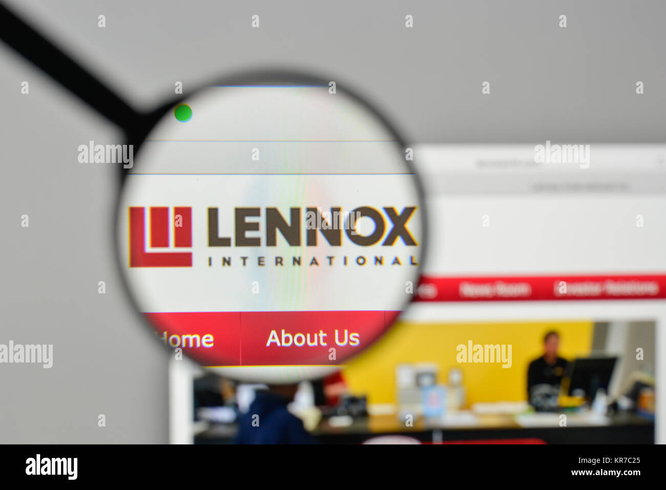 Lennox international logo hi-res stock photography and images - Alamy