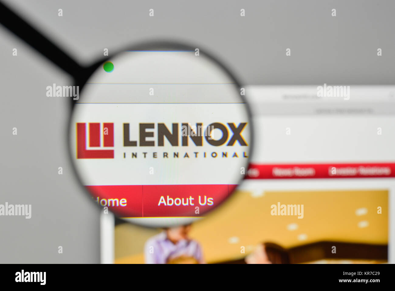 Lennox international logo hi-res stock photography and images - Alamy