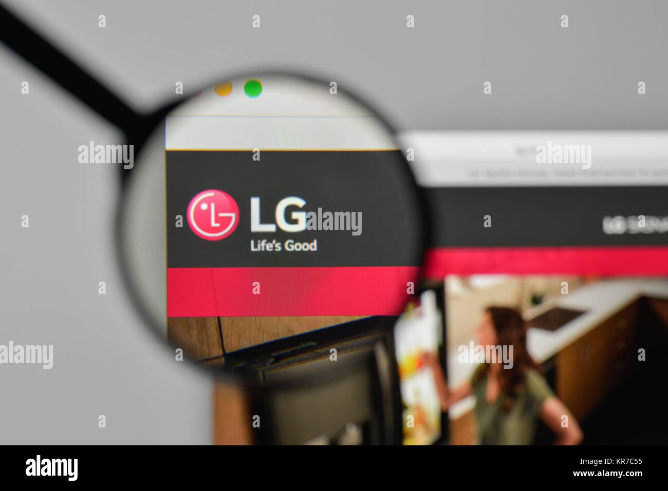 Milan, Italy - November 1, 2017: LG logo on the website homepage Stock ...