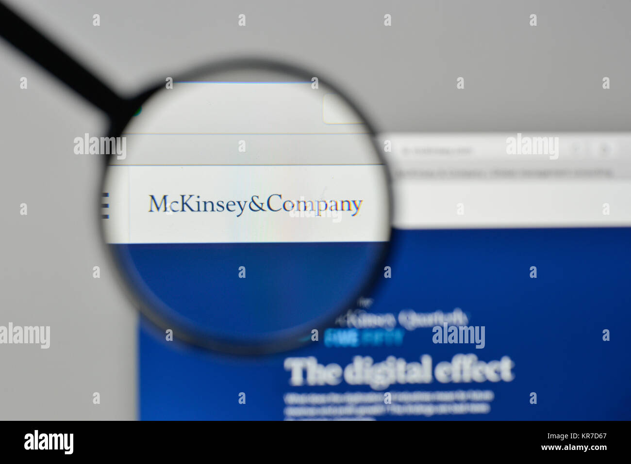 Mckinsey logo hi-res stock photography and images - Alamy