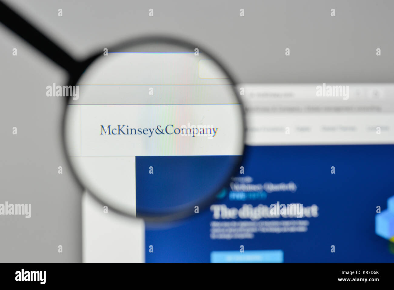 Mckinsey logo hi-res stock photography and images - Alamy
