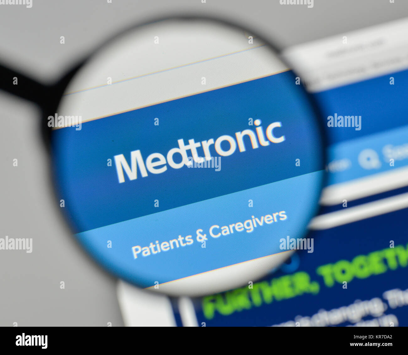 Medtronic logo hi-res stock photography and images - Alamy