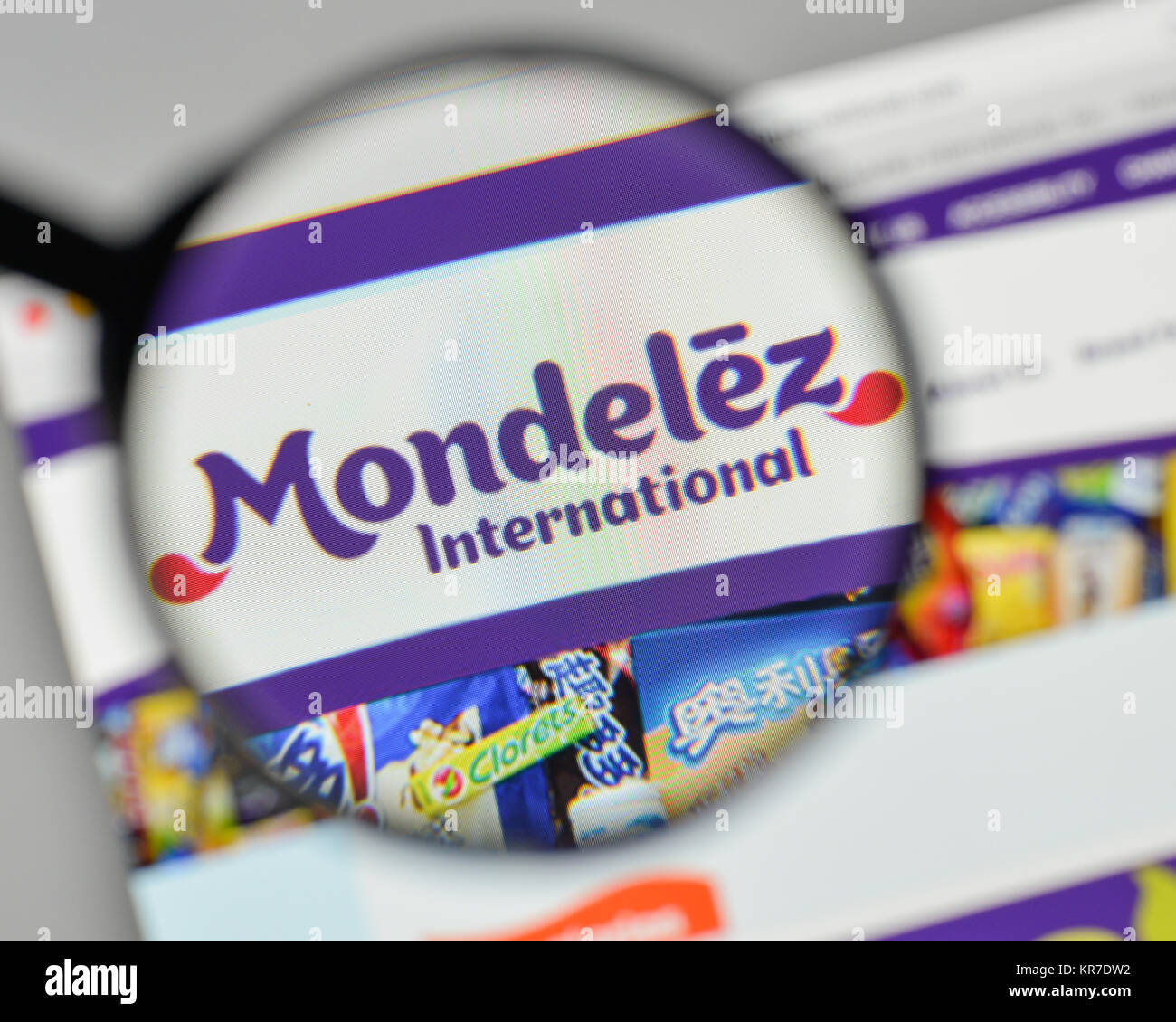 Mondelez international emblem hi-res stock photography and images - Alamy