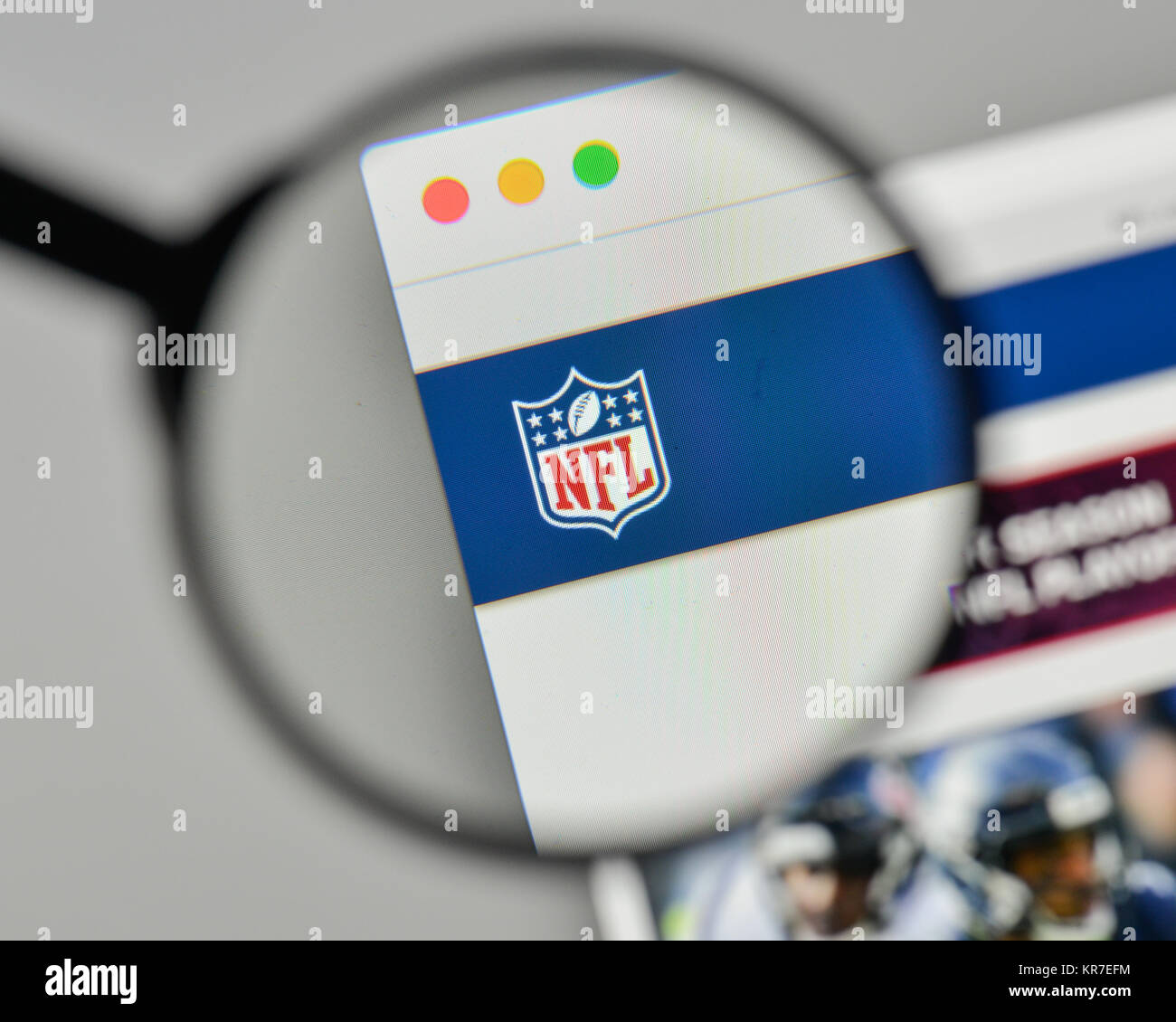 Nfl logo hi-res stock photography and images - Alamy
