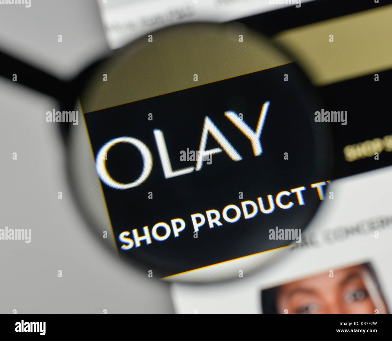Olay logo hi-res stock photography and images - Alamy