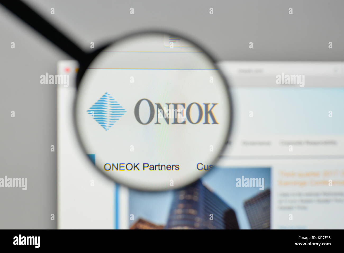 Logo oneok hi-res stock photography and images - Alamy