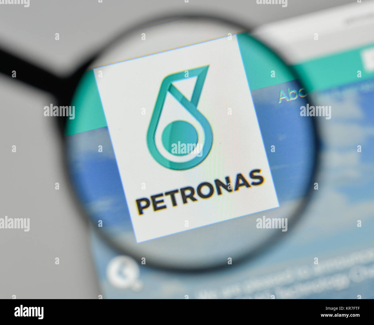 Petronas logo hi-res stock photography and images - Alamy