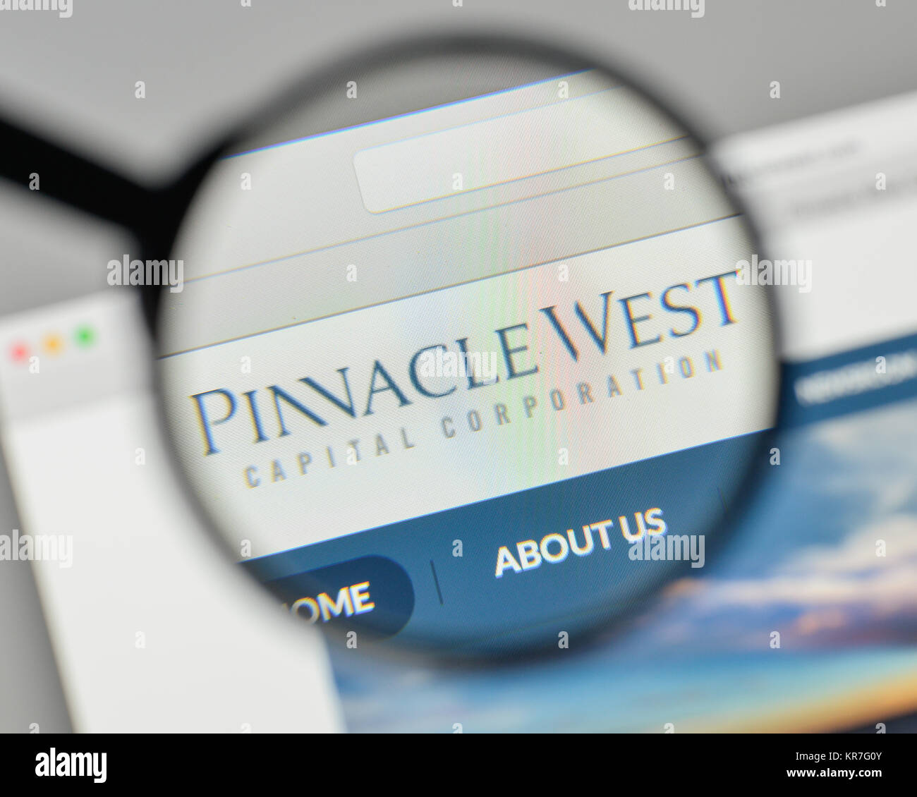 Pinnacle west logo hi-res stock photography and images - Alamy