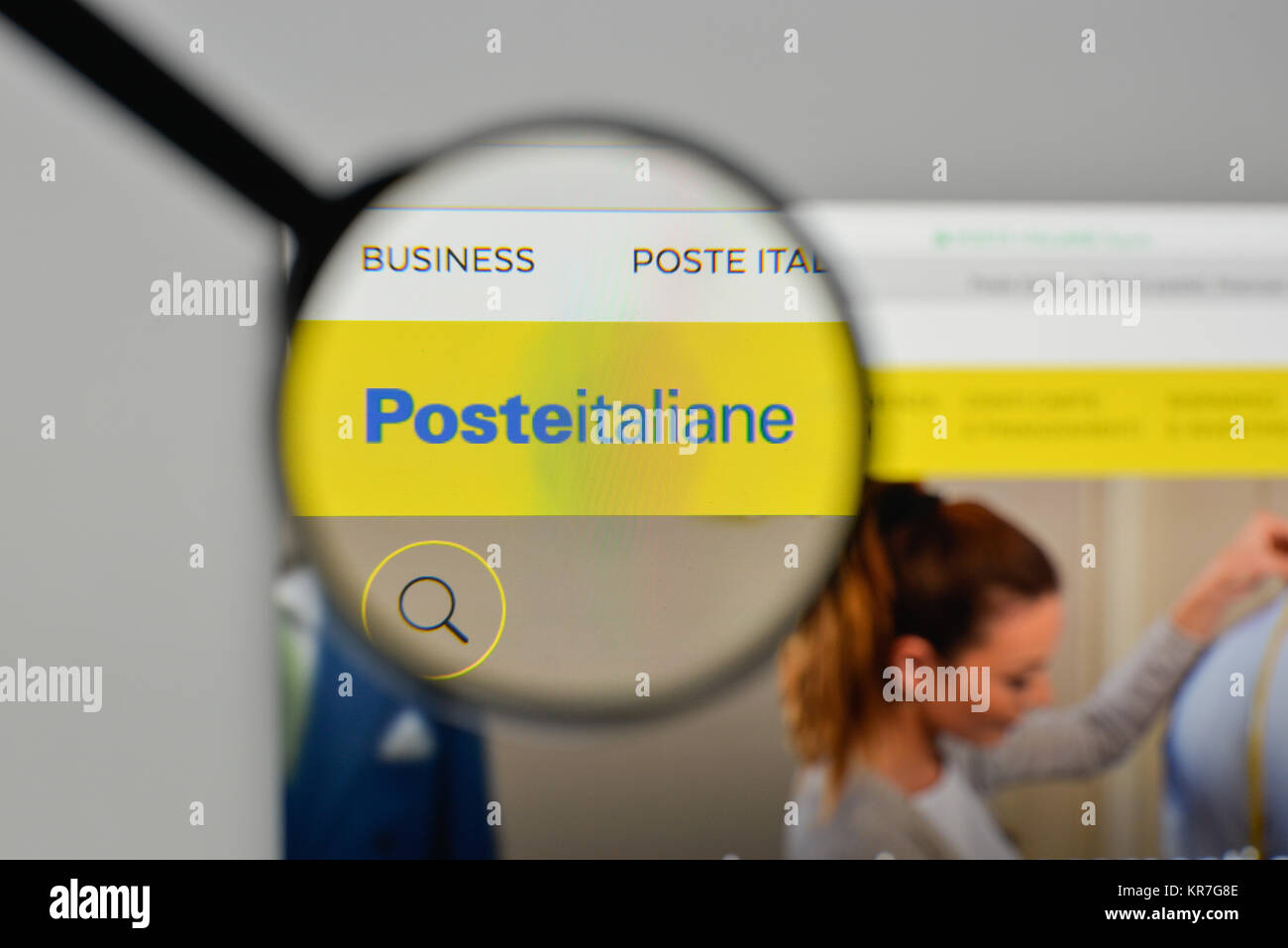 Poste italiane logo hi-res stock photography and images - Alamy