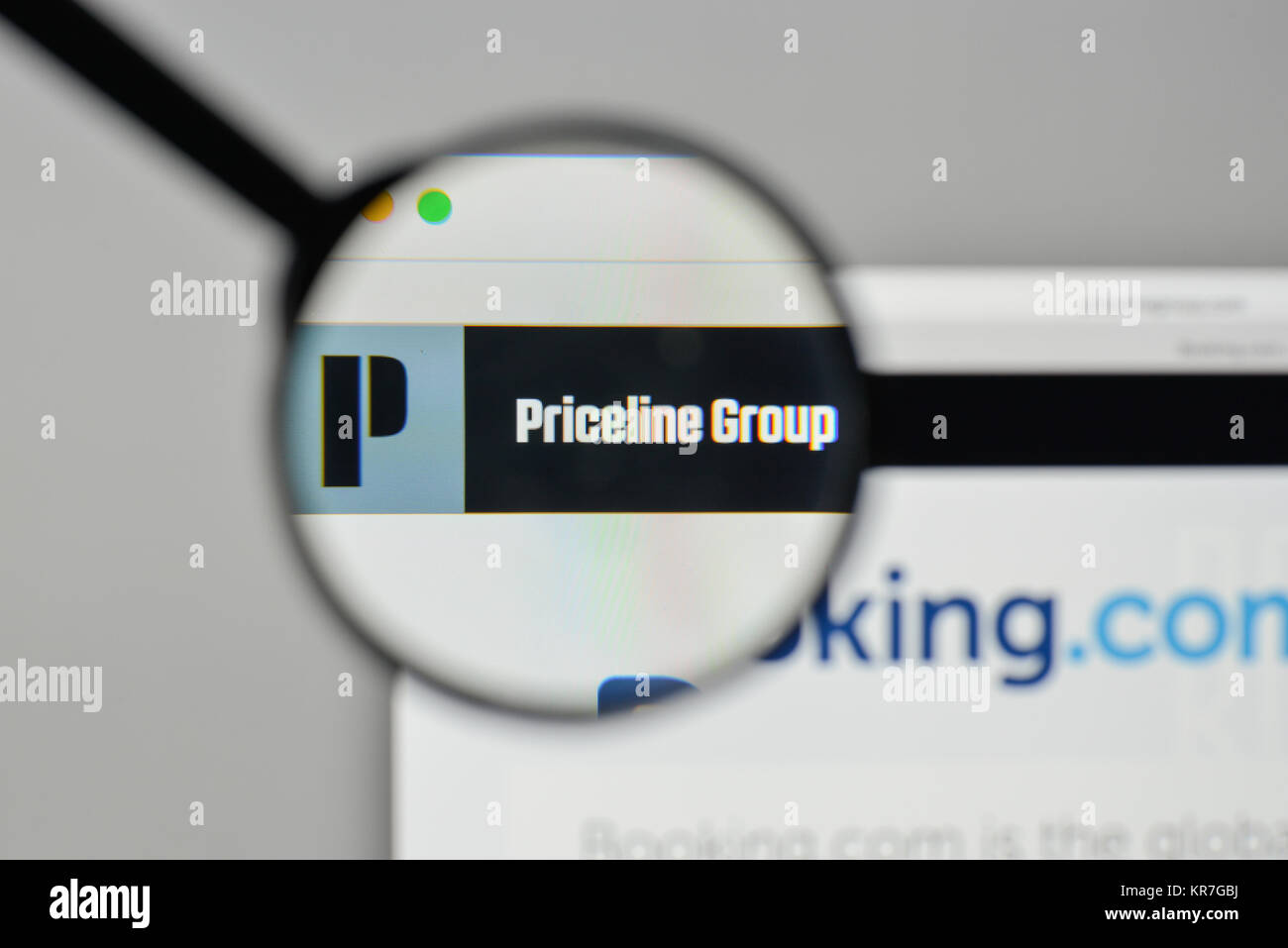 Priceline logo hi-res stock photography and images - Alamy