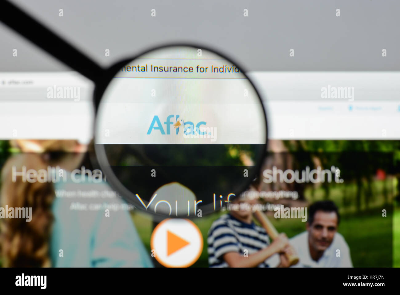 Logo aflac hi-res stock photography and images - Alamy