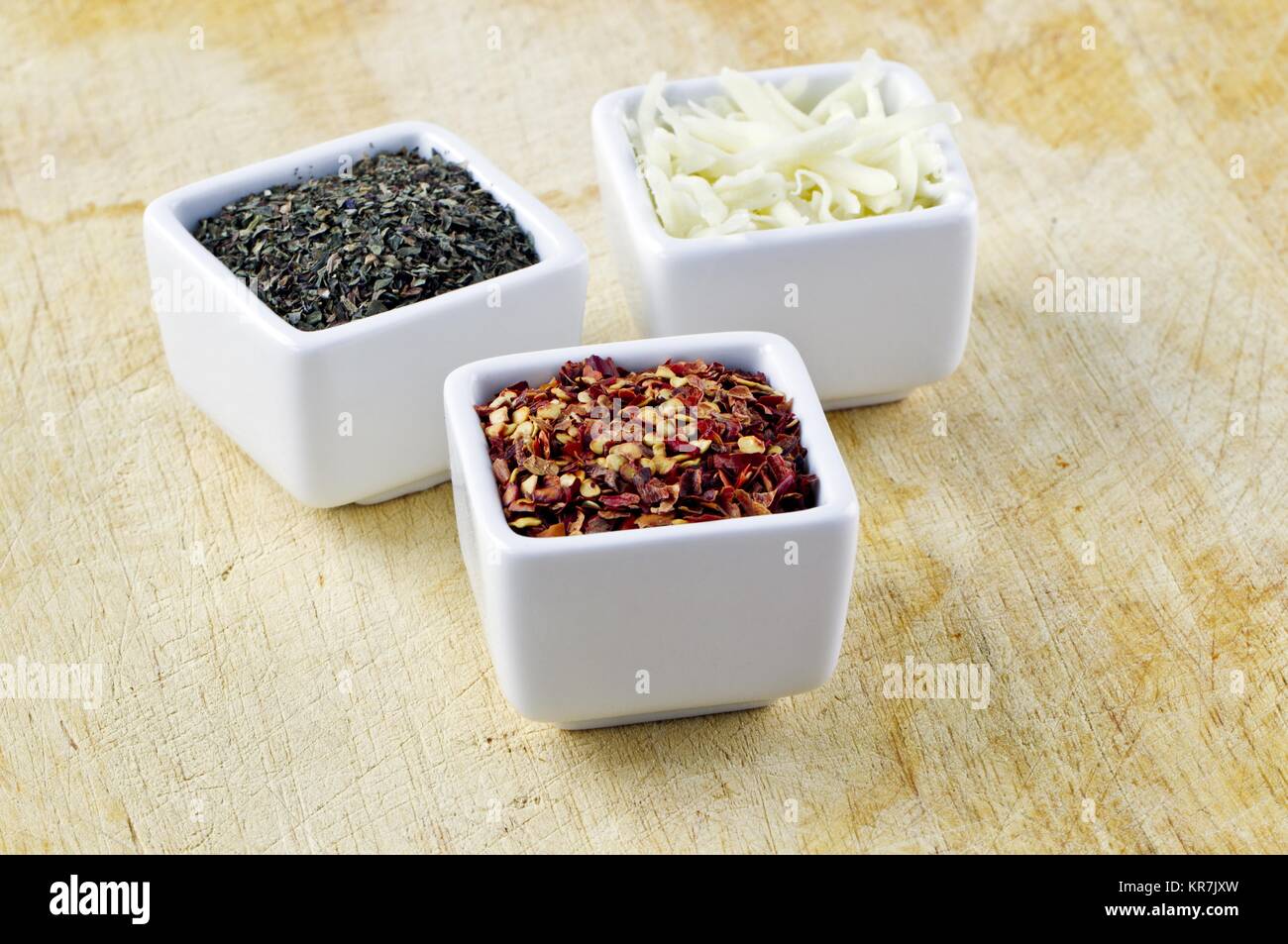 three bowls of dried tea leaves Stock Photo - Alamy