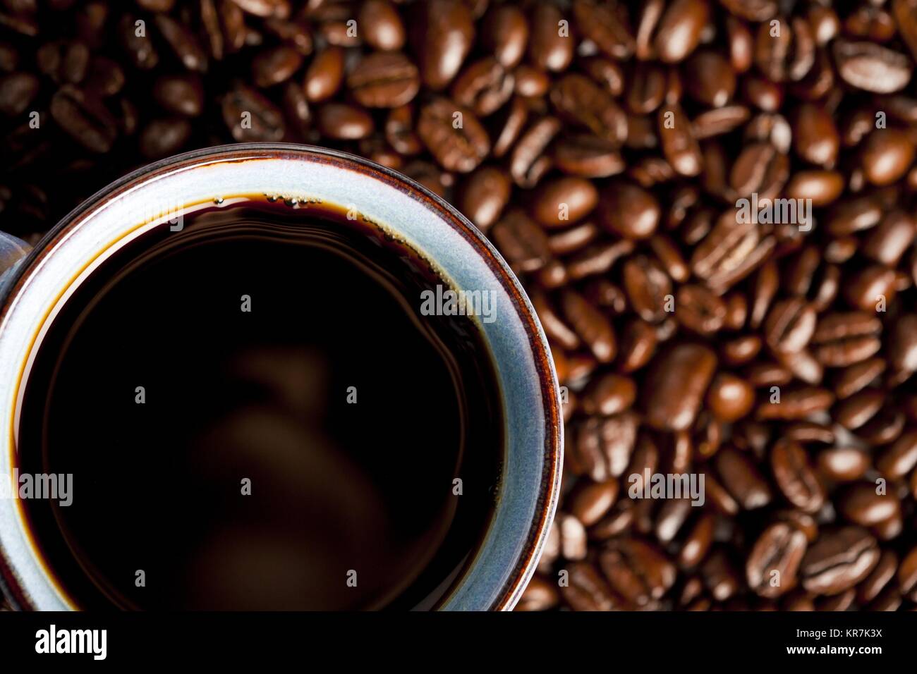 top down coffee mug and beans Stock Photo - Alamy