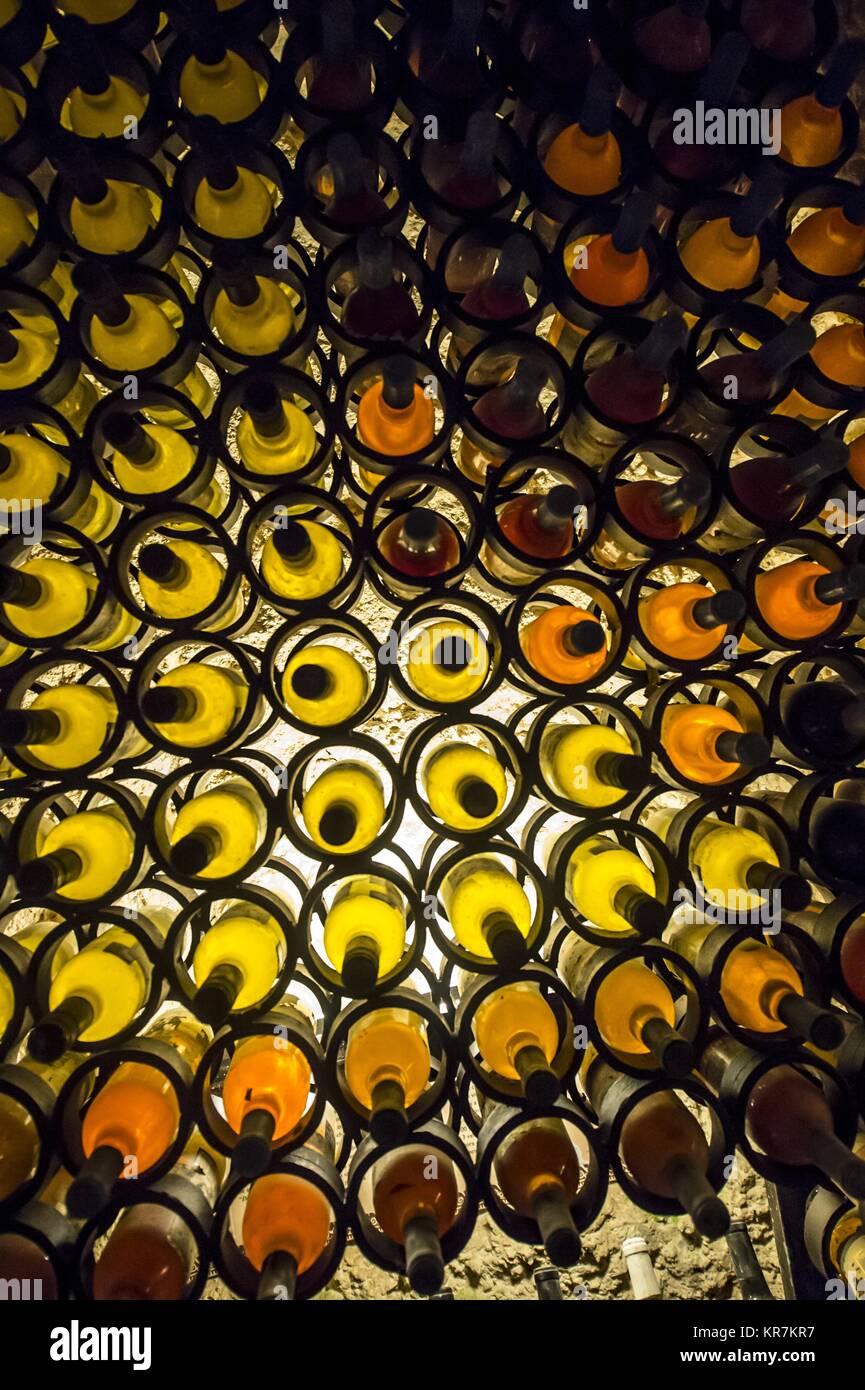 Bottles rack hi-res stock photography and images - Alamy