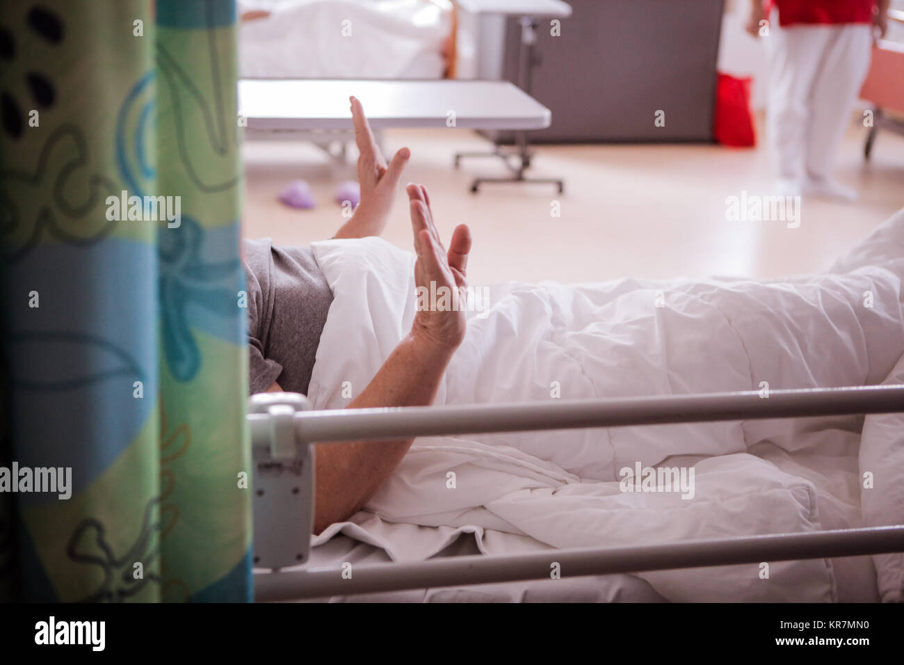 Terminally ill patient hospital hi-res stock photography and images - Alamy