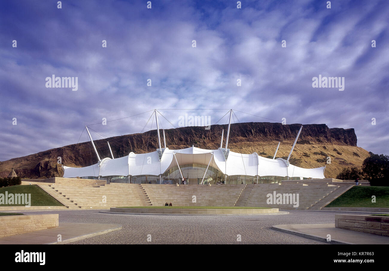 Dynamic Earth Pavilion in Edinburgh Stock Photo - Alamy