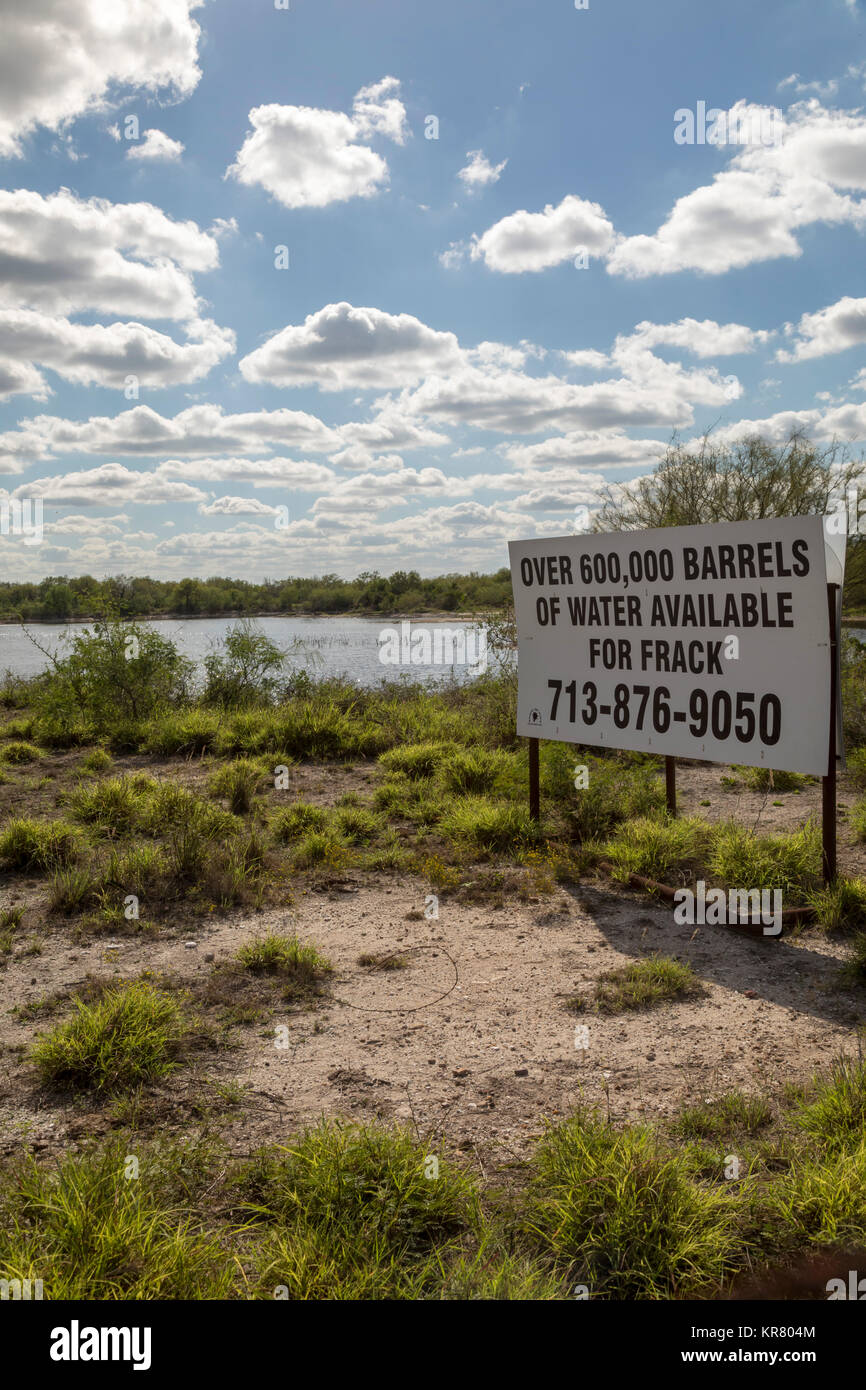 Tilden, Texas - Rancho Tres Hijos offers water for sale for fracking in ...