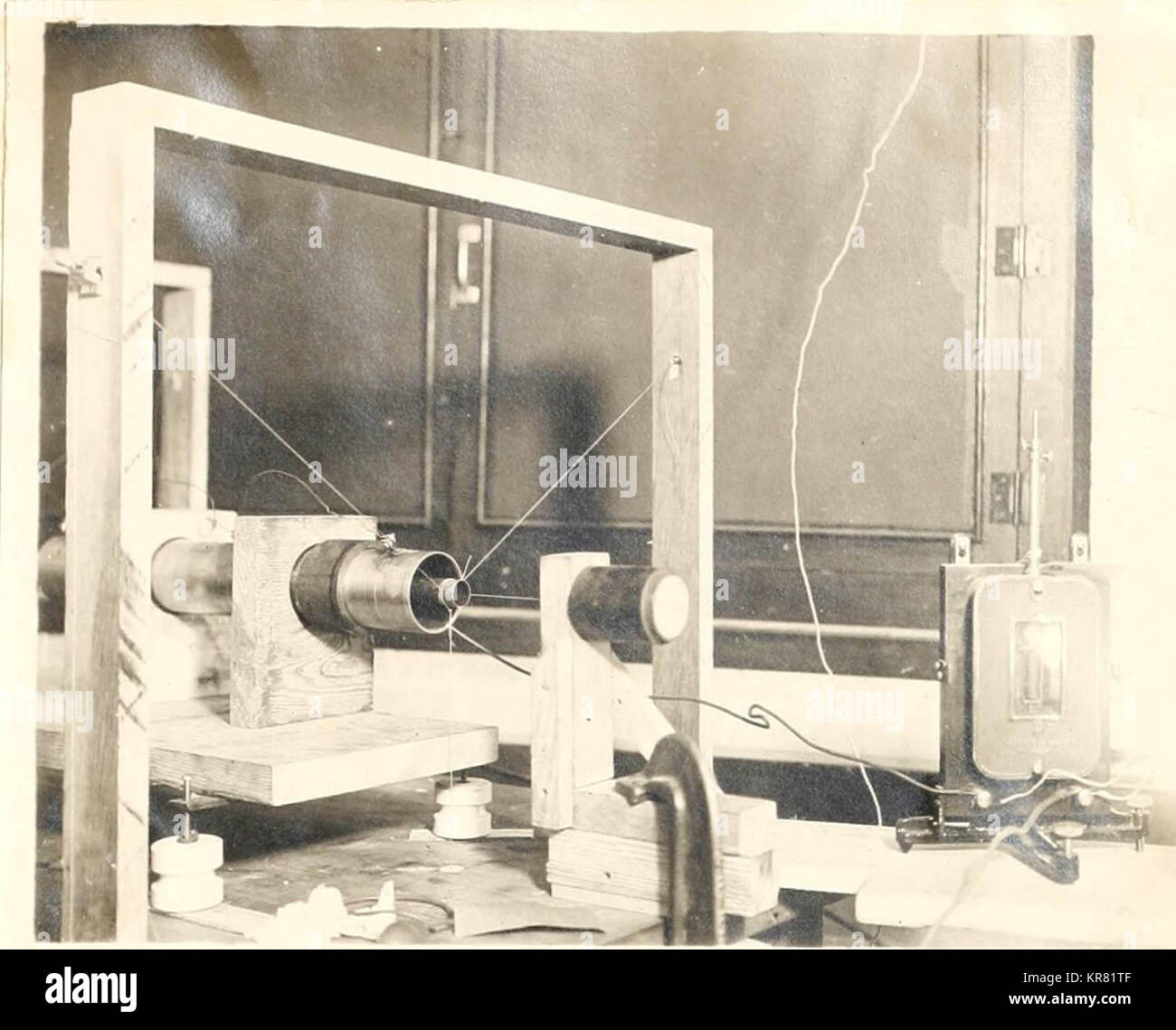 "The electric strength of air at atmospheric pressure under alternating ...