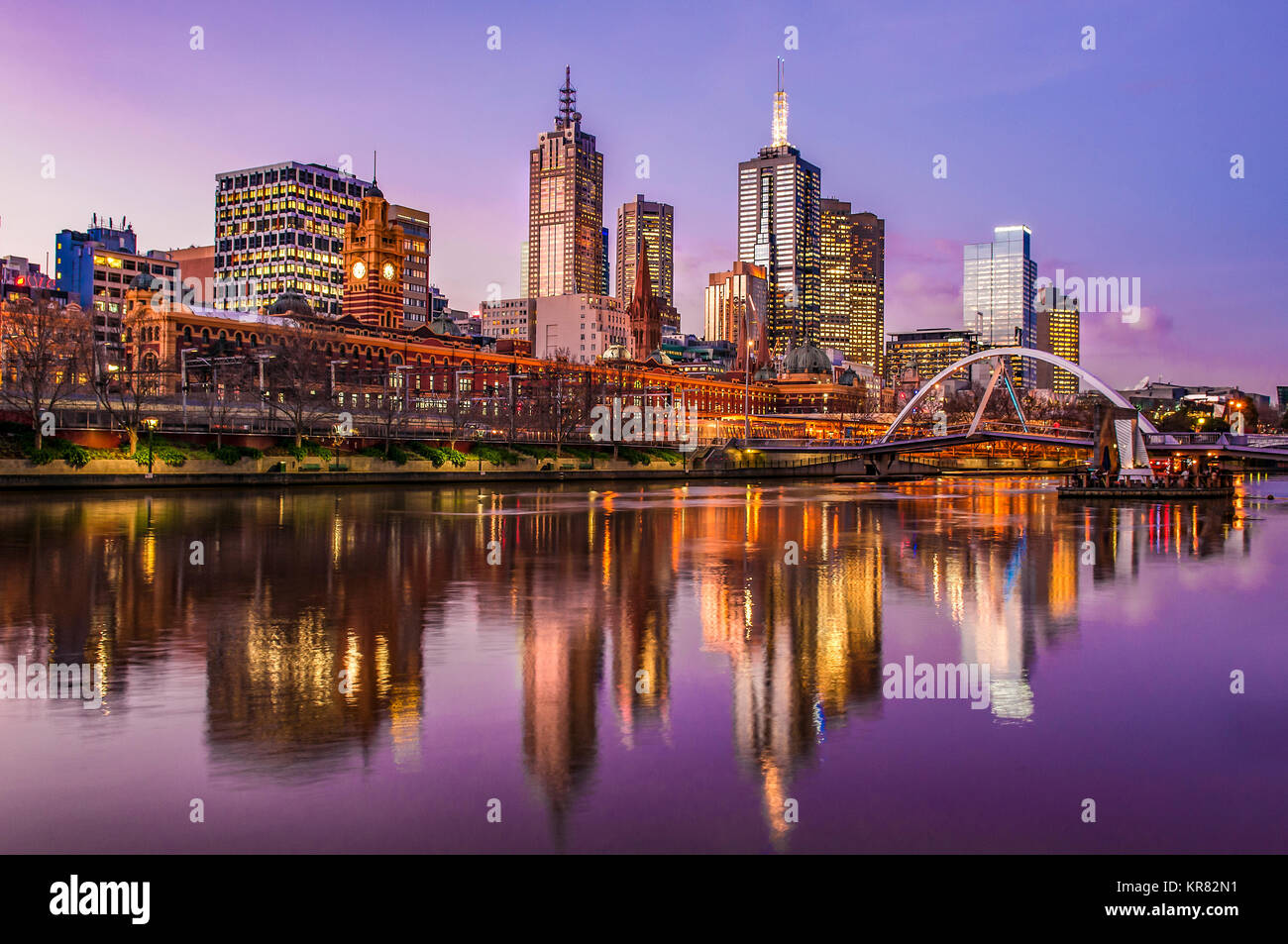 Melbourne skyline australia hi-res stock photography and images - Alamy