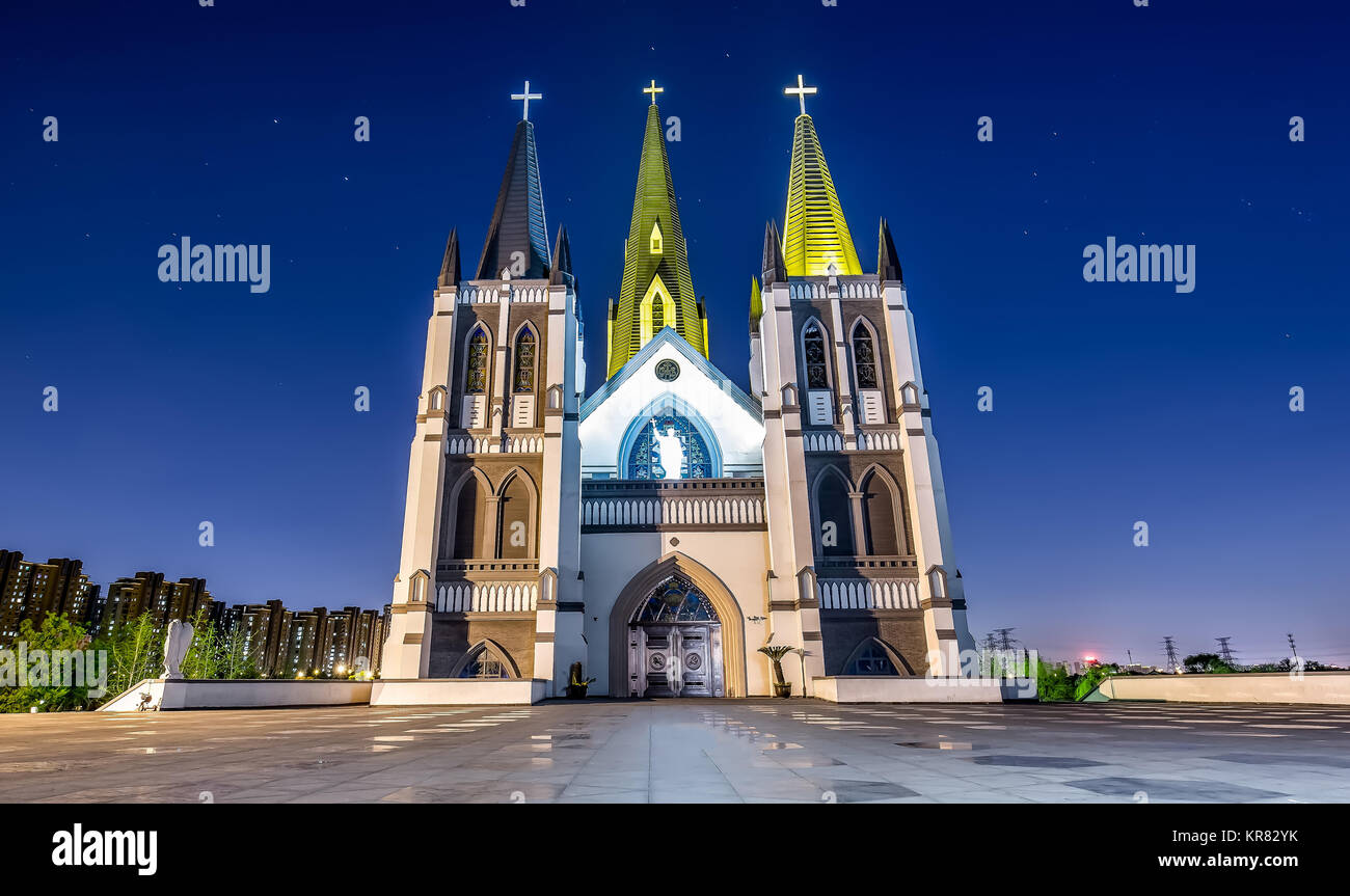 Yangcheng Lake church of Suzhou,Jiangsu Province,China Stock Photo - Alamy