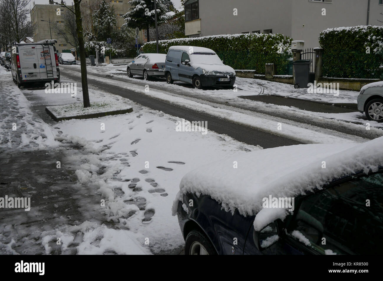Heavy urban snowfall, Lyon, France Stock Photo - Alamy