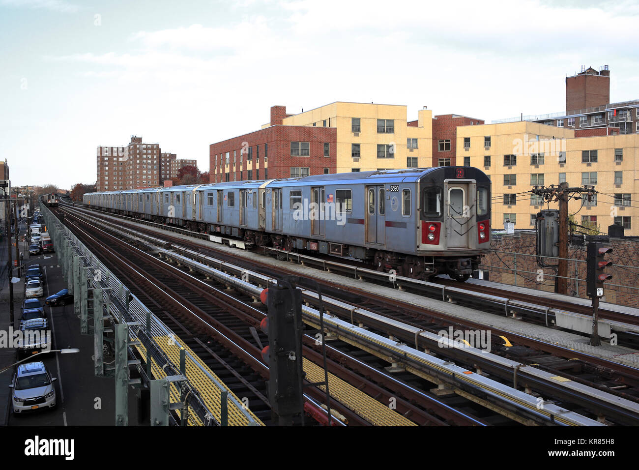 Train above ground on subway hi-res stock photography and images - Alamy