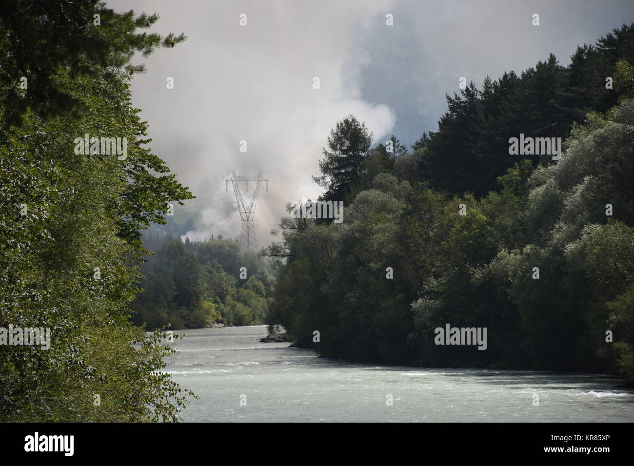 Smoke column hi-res stock photography and images - Alamy