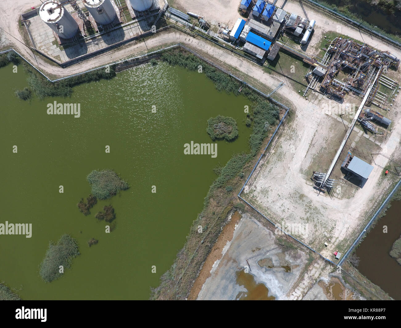 Equipment for the drying gas and condensate collection. Top view Stock ...