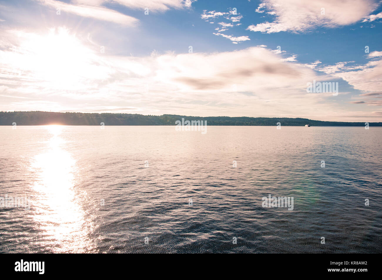 Spectacular sun raise in bay area around Seattle Stock Photo - Alamy