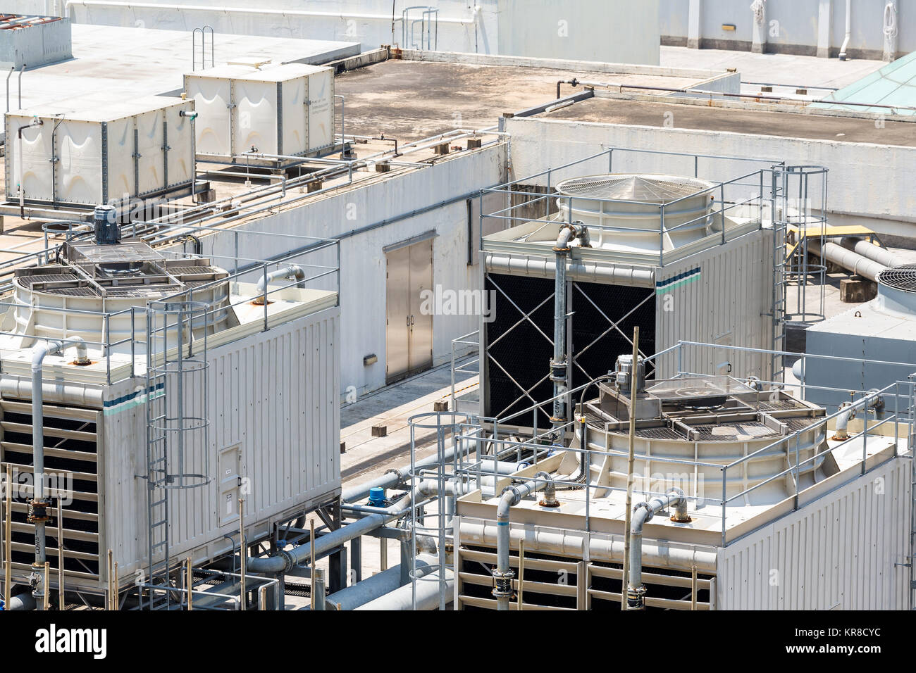 Air conditioner unit on building roof top Stock Photo - Alamy