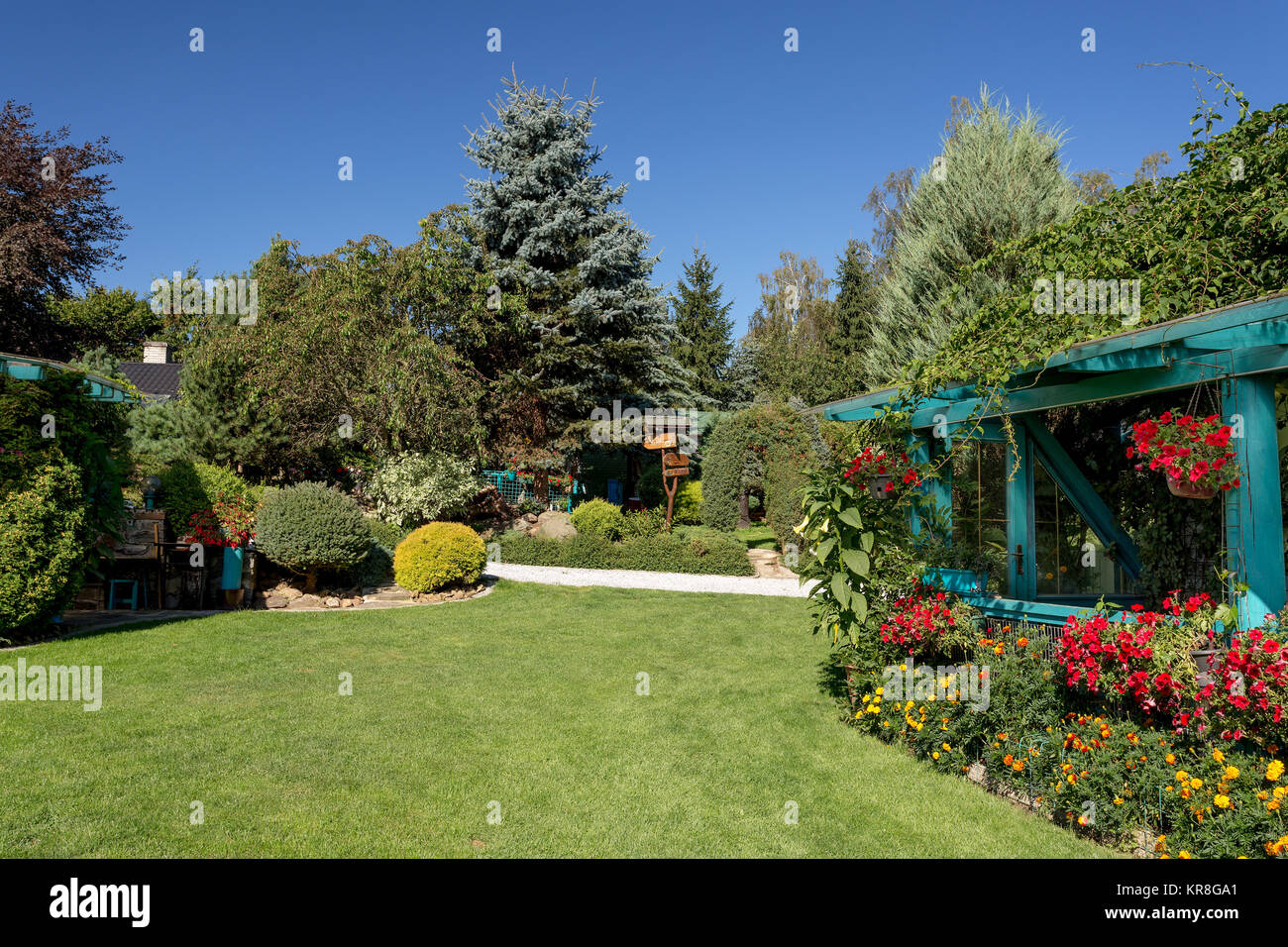 Beautiful summer garden design Stock Photo - Alamy