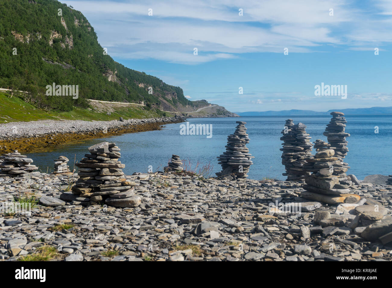 Human pyramid beach hi-res stock photography and images - Alamy