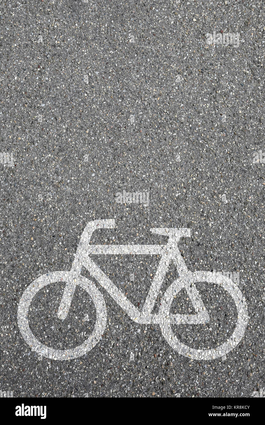 Cycle track hi-res stock photography and images - Alamy