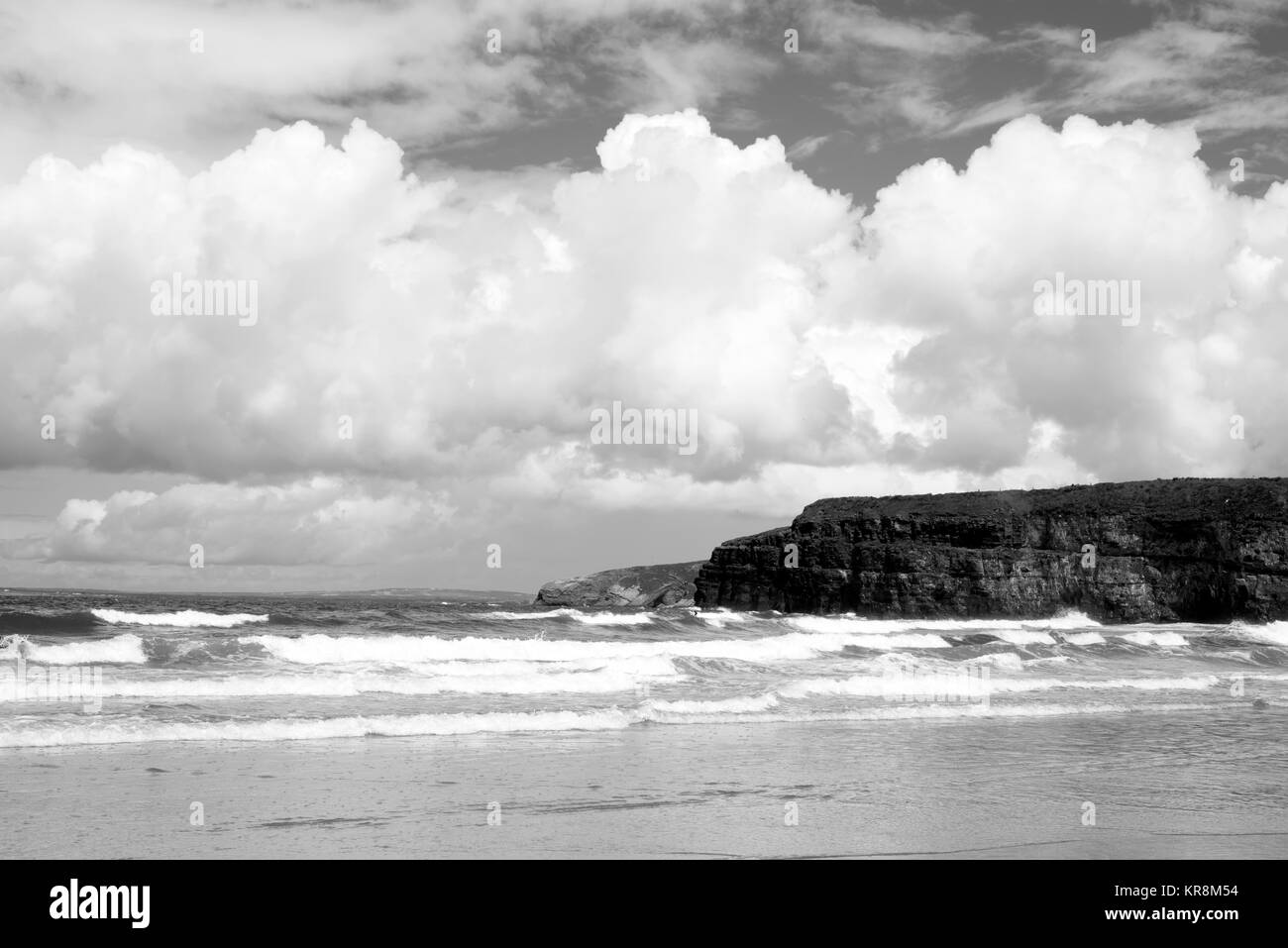 Crystal waves Black and White Stock Photos & Images - Alamy
