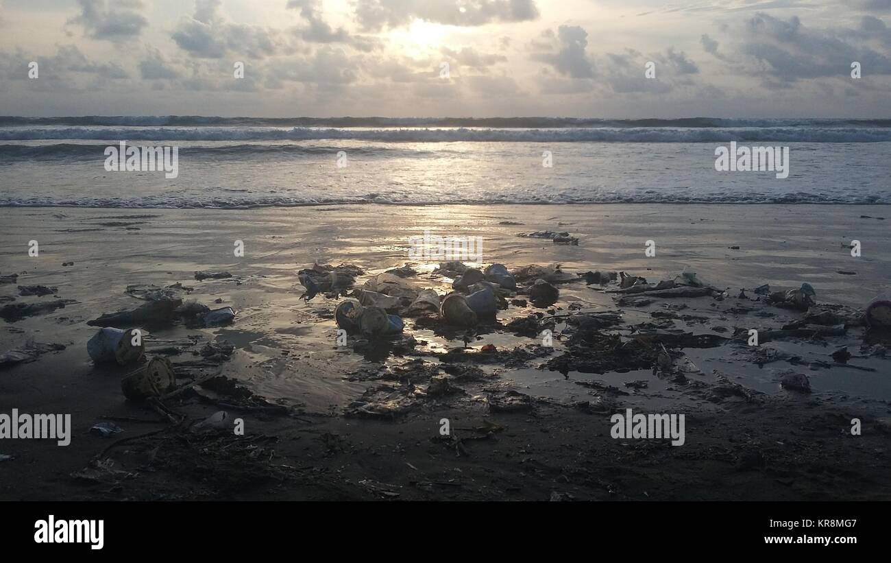 Badung, Indonesia. 15th Dec, 2017. Garbage scattered in Kuta Beach Bali ...