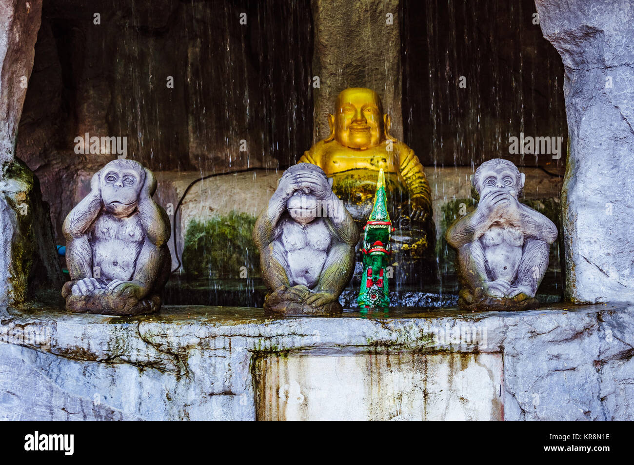 3 wise monkeys hi-res stock photography and images - Alamy