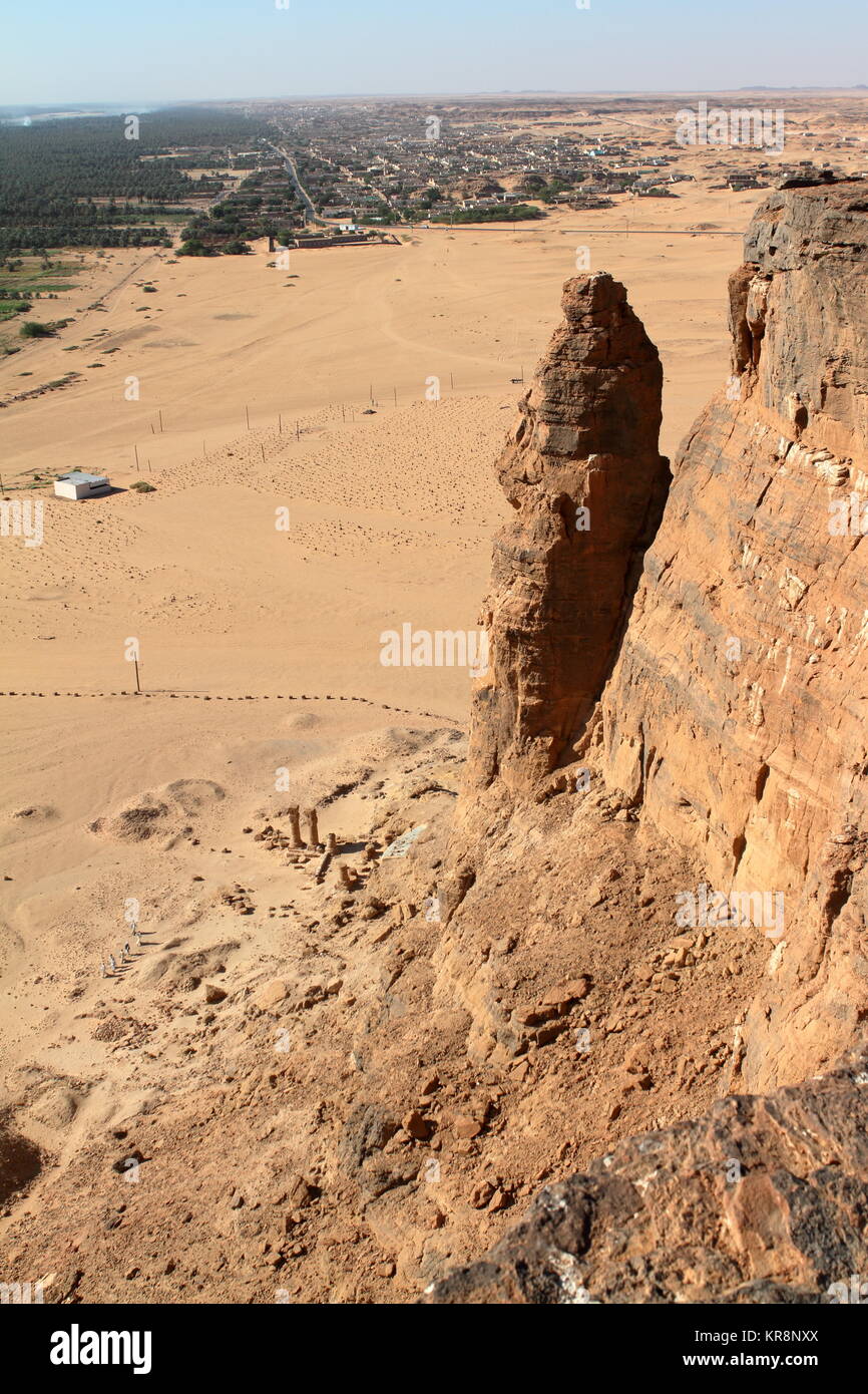 Temple amun jebel barkal karima hi-res stock photography and images - Alamy