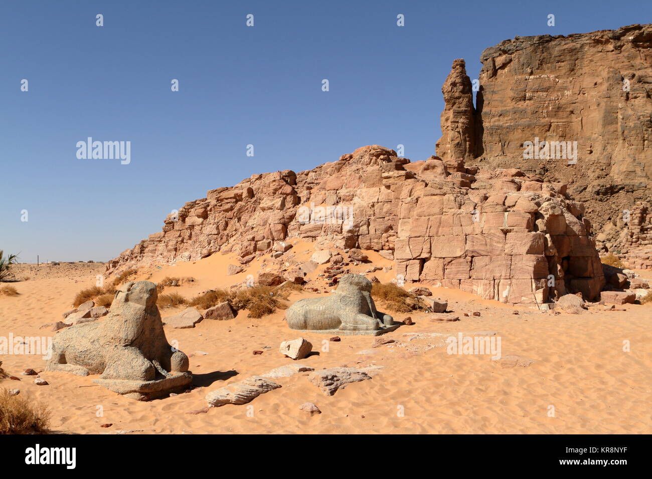 the temple ruins at jebel barkal Stock Photo - Alamy