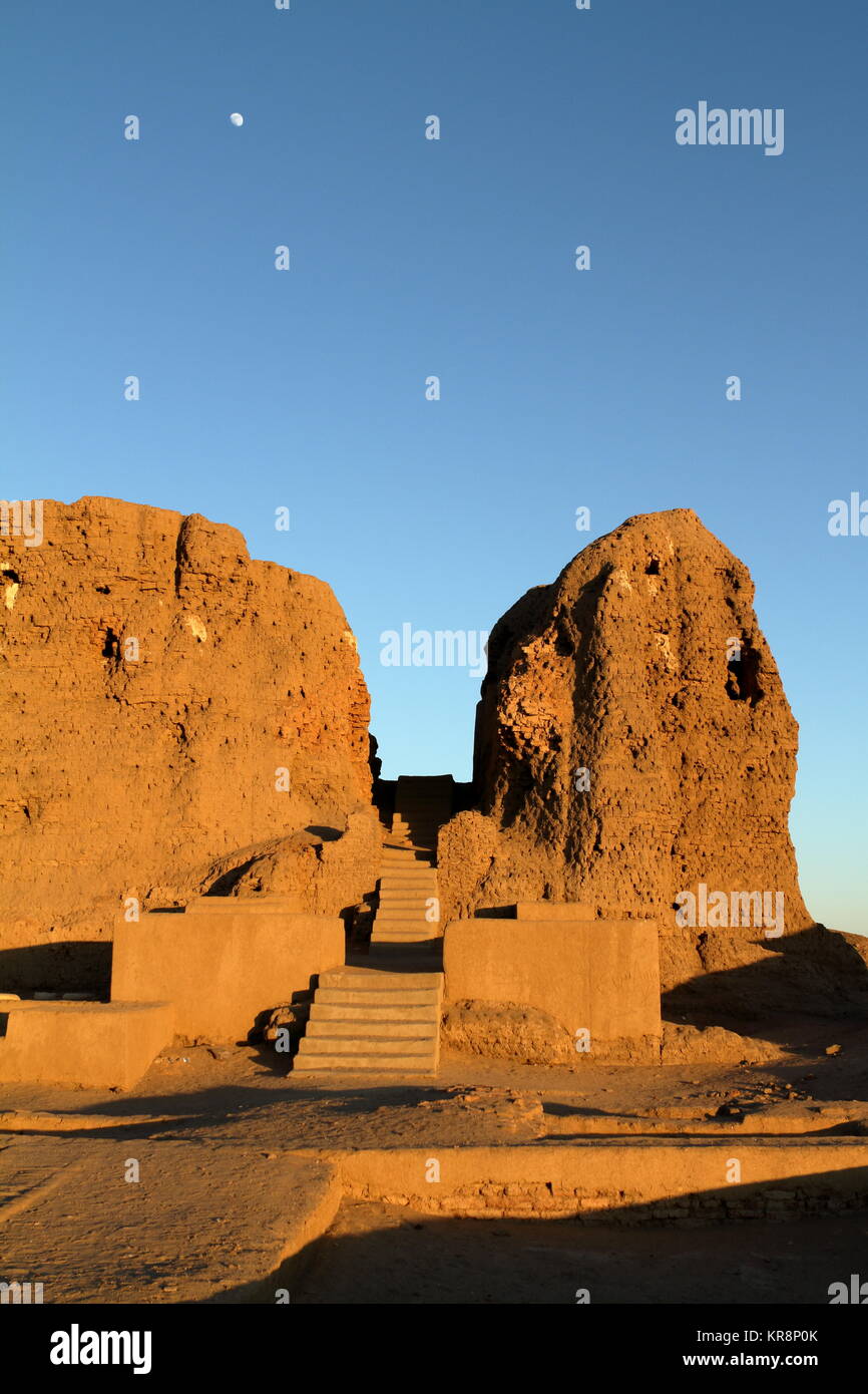 Deffufa High Resolution Stock Photography and Images - Alamy