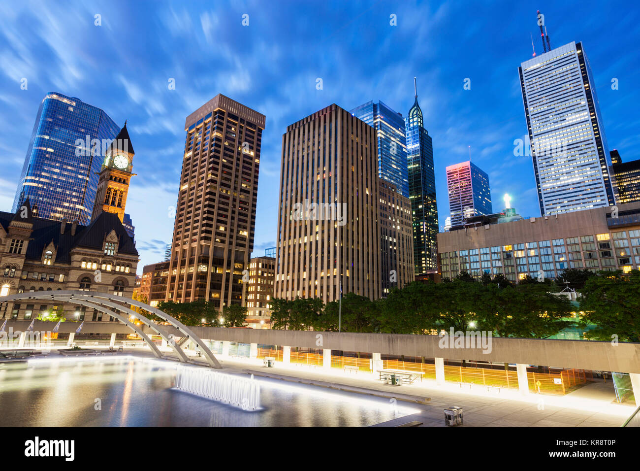 Toronto modern architecture hi-res stock photography and images - Alamy