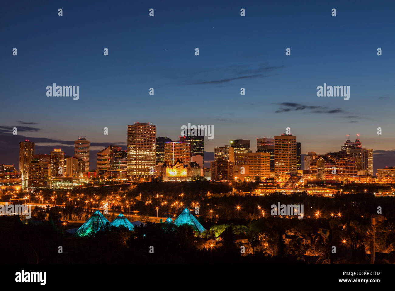 Edmonton people downtown hi-res stock photography and images - Alamy