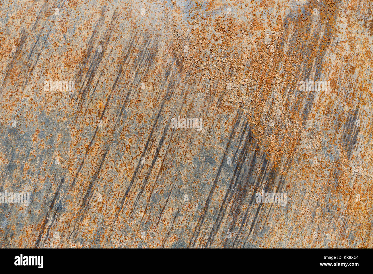 metal plate with grinding marks and rust in closeup Stock Photo - Alamy