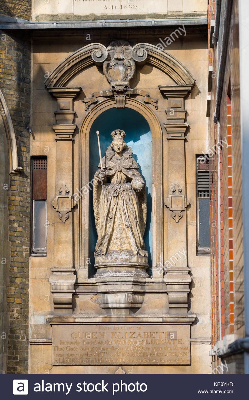 Queen Elizabeth Statue High Resolution Stock Photography and Images - Alamy