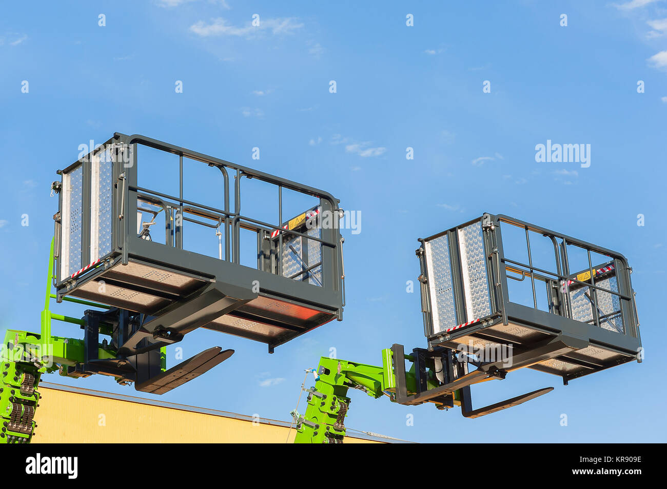 Aerial work platform Stock Photo - Alamy