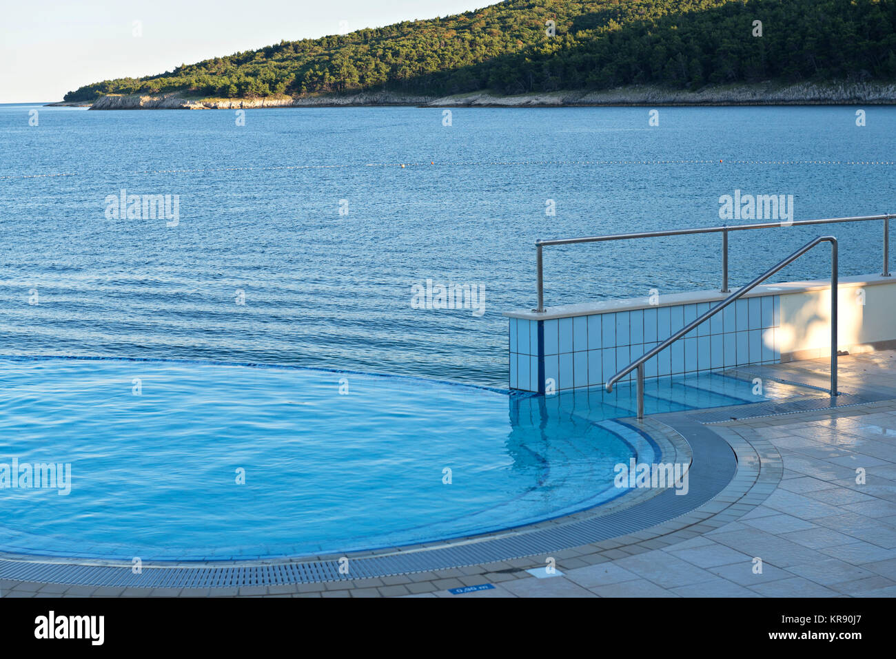 Infinity Pool Mountain Views