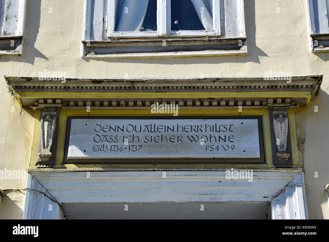 pietistic door saying Stock Photo - Alamy