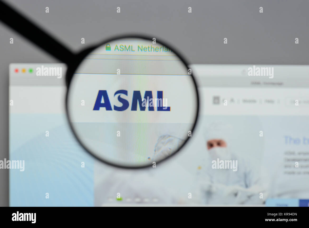 Asml holding logo hi-res stock photography and images - Alamy