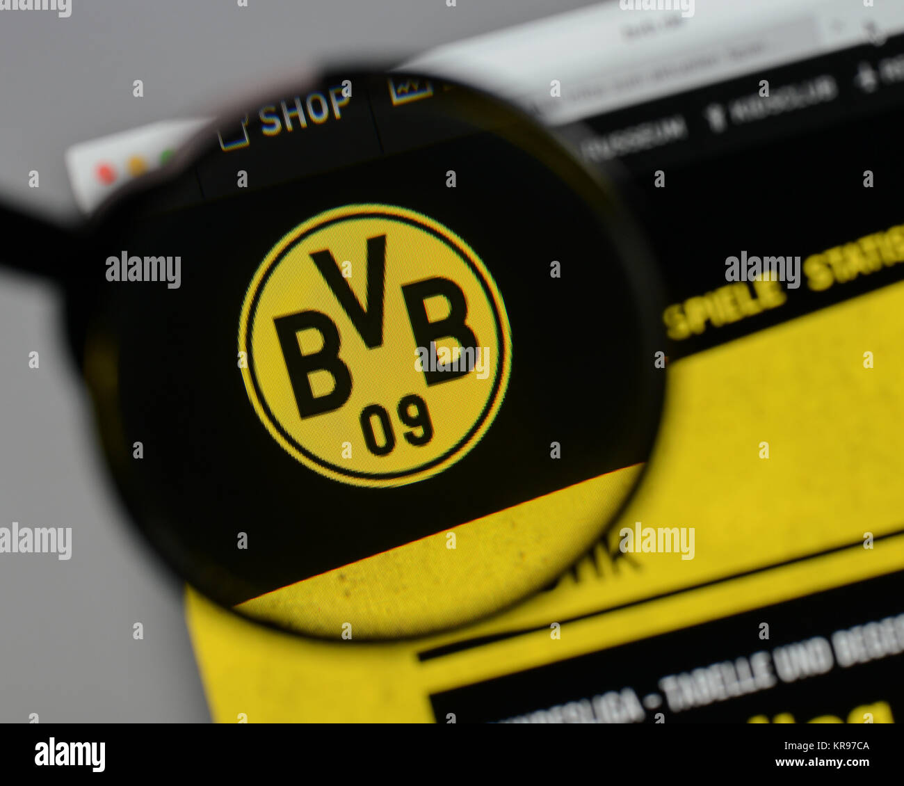 Borussia dortmund logo hi-res stock photography and images - Alamy