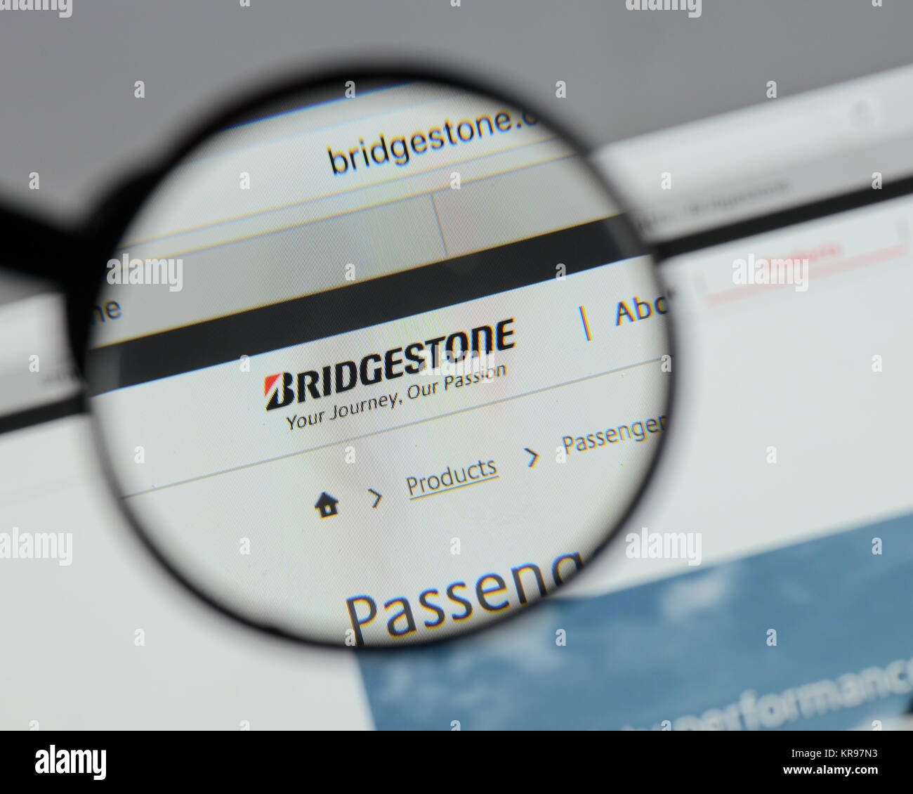 Bridgestone emblem hi-res stock photography and images - Alamy