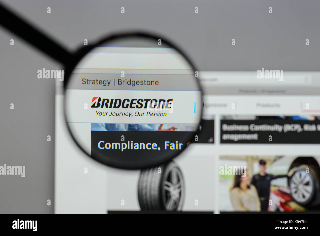 Bridgestone logo hi-res stock photography and images - Alamy